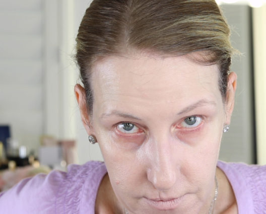 HOW TO COVER TEAR TROUGHS WITH MAKEUP - MAKEUP FOR MATURE SKIN