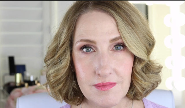 HOW TO COVER TEAR TROUGHS WITH MAKEUP - MAKEUP FOR MATURE SKIN